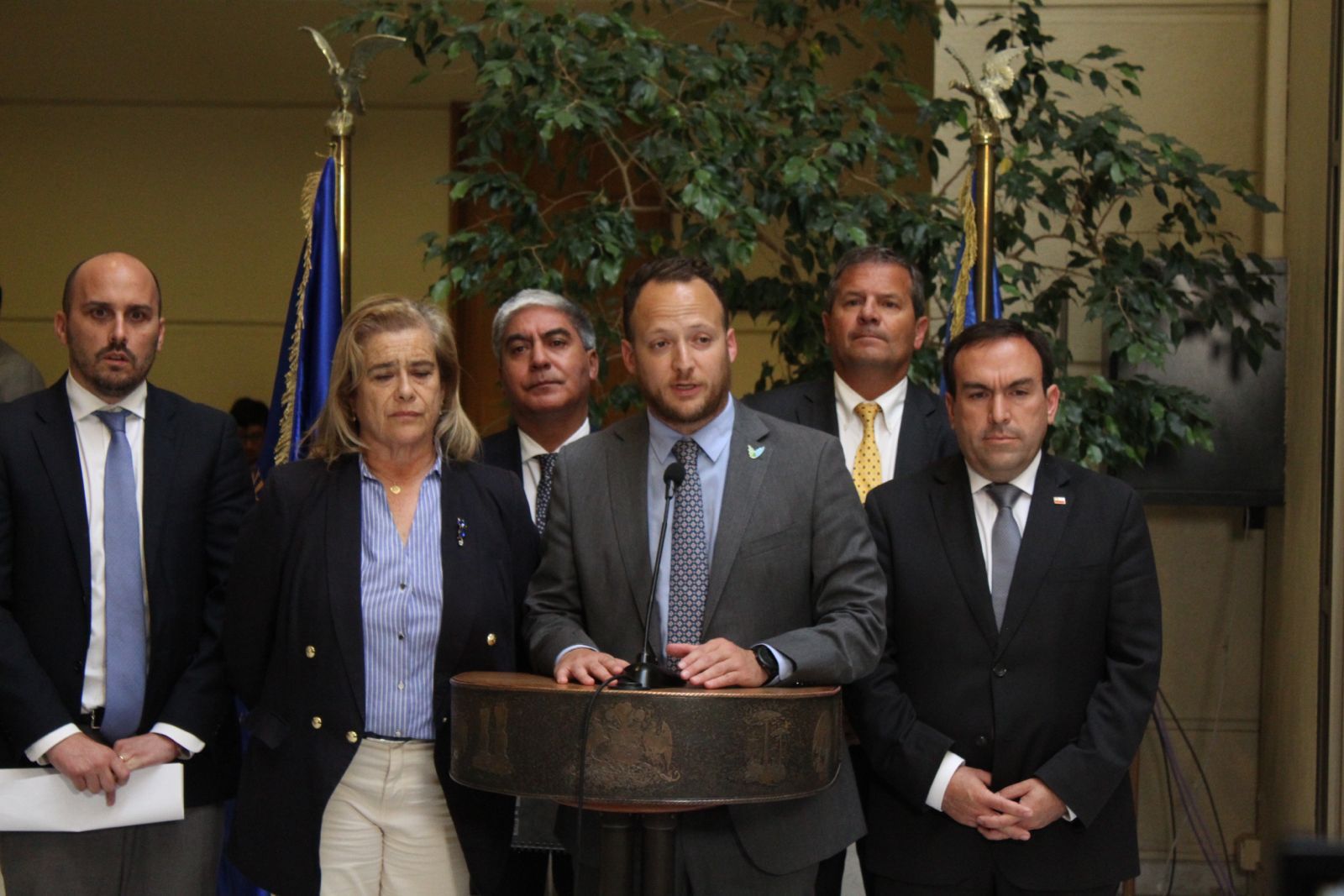 Con votos Evópoli se aprueba Comisión Investigadora por fallida compra de casa de Allende - Evópoli